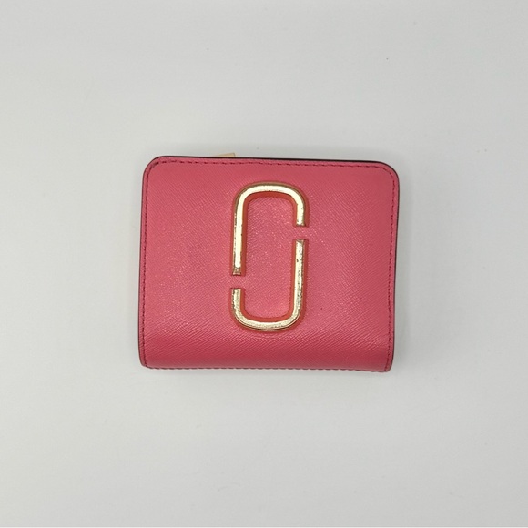 Marc Jacobs | Bags | Marc Jacobs Compact Wallet Two Tone Pink With Gold ...